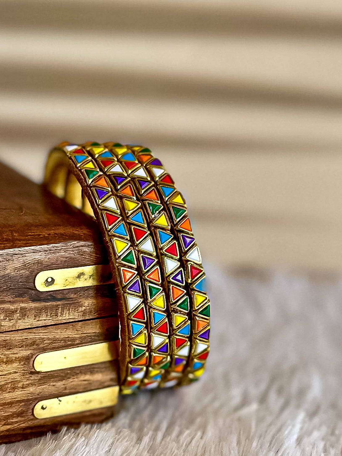 Sleek Kundan Bangles – Wow Knots