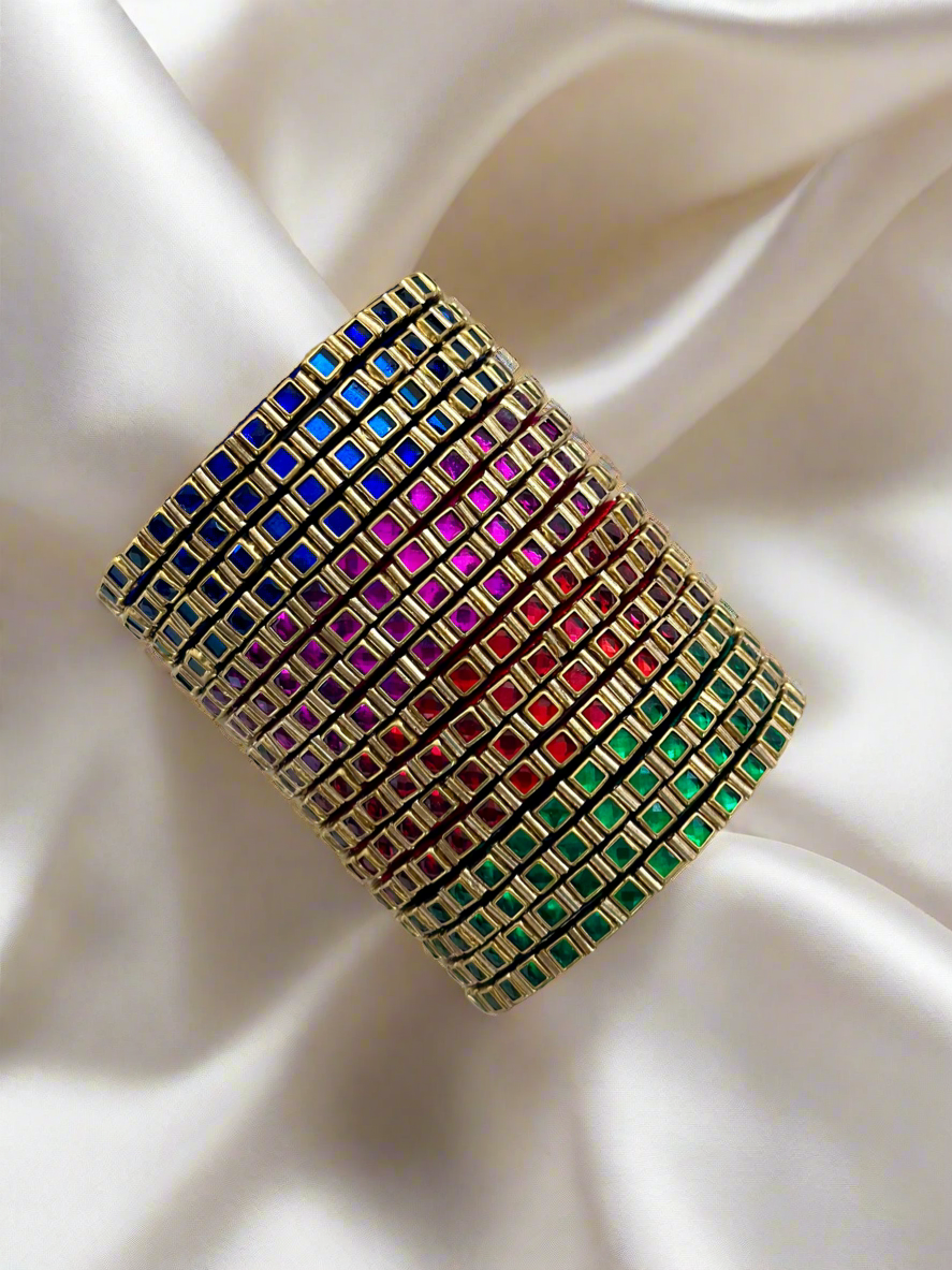 Sleek Silk Thread Kundan Bangles (Square Kundans and Pipe Gold Beads) – Wow Knots