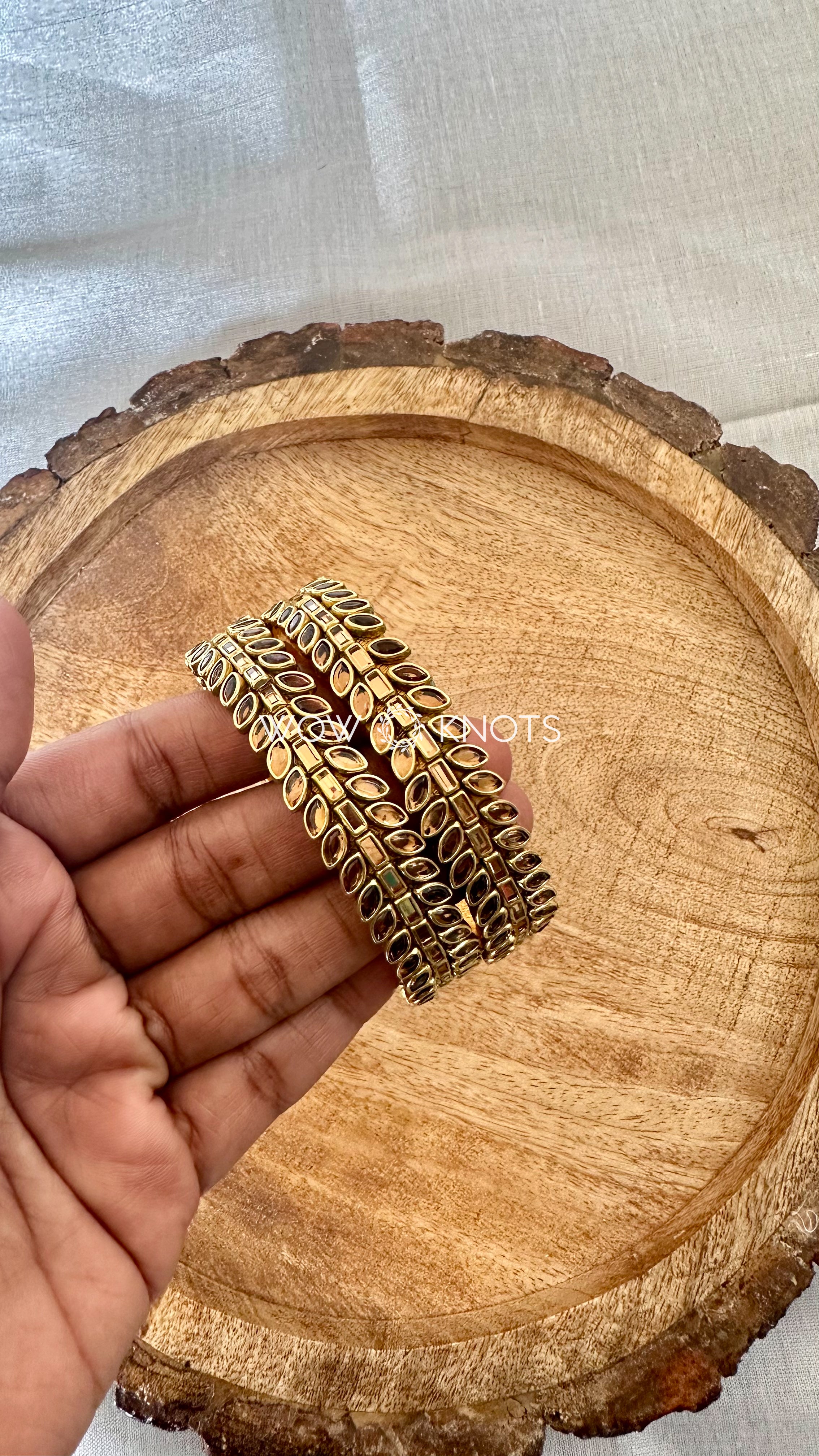 Kada Kundan Bangle - Gold Glossy Petals – Wow Knots